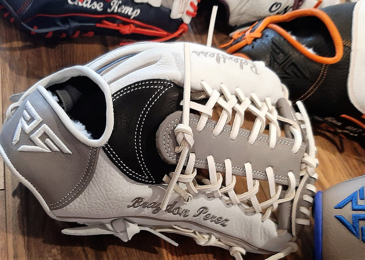 Baseball Players Make Your Own Custom Glove Here - Relentless Sports